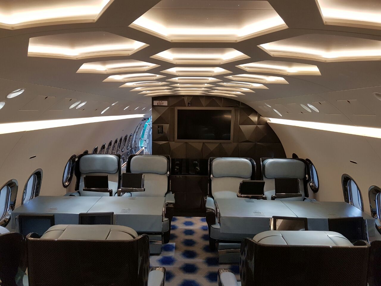 Aviation Interior Spotlight - Edese Doret Royal Jet - Townsend Leather